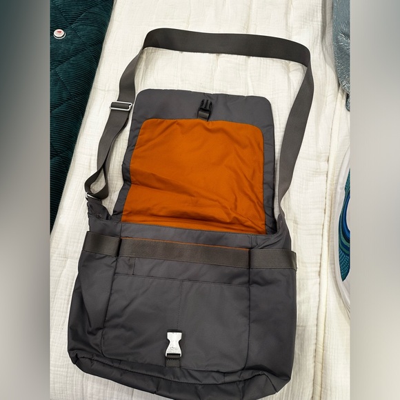 Tech | Bags | Tech Mens Messenger Bag | Poshmark
